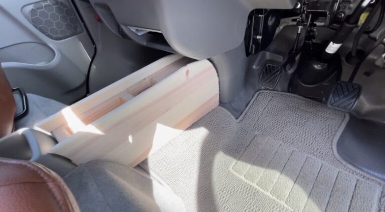 【コンソールボックスDIY】エブリイDA17V用に木材で製作 | へいじつ木工